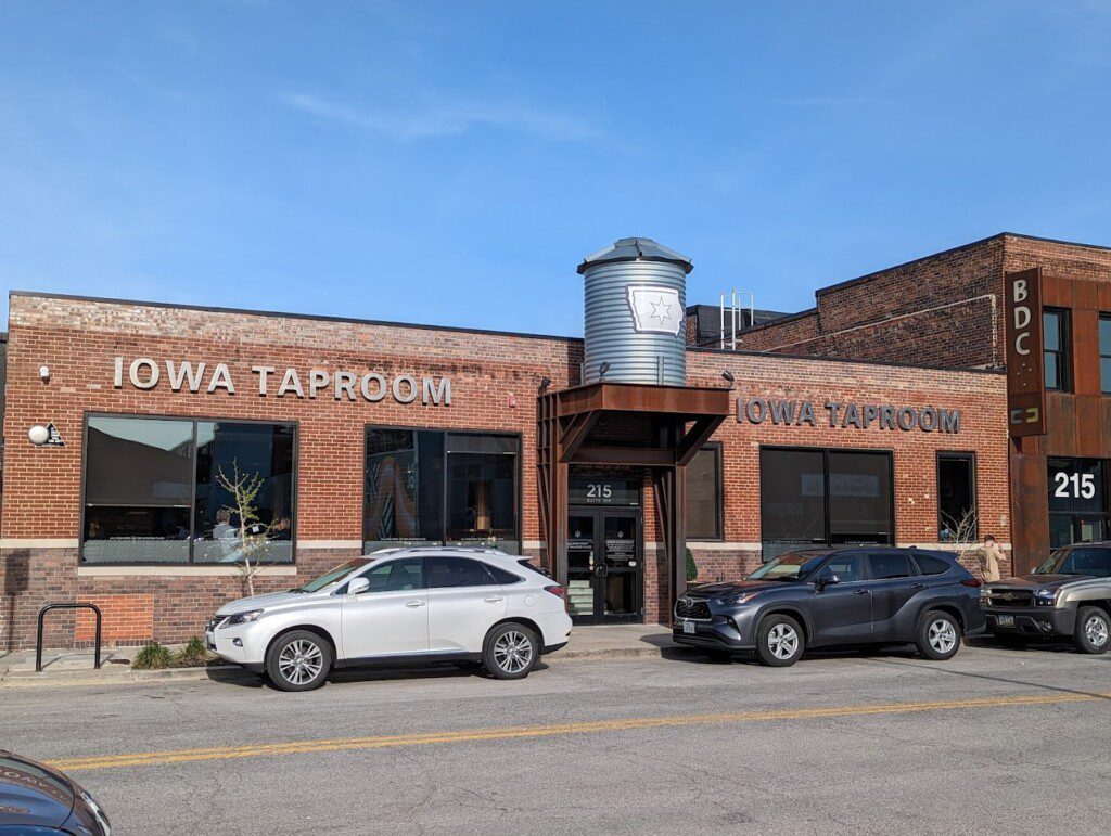 The Iowa Taproom – Des Moines Short Term Rentals LLC